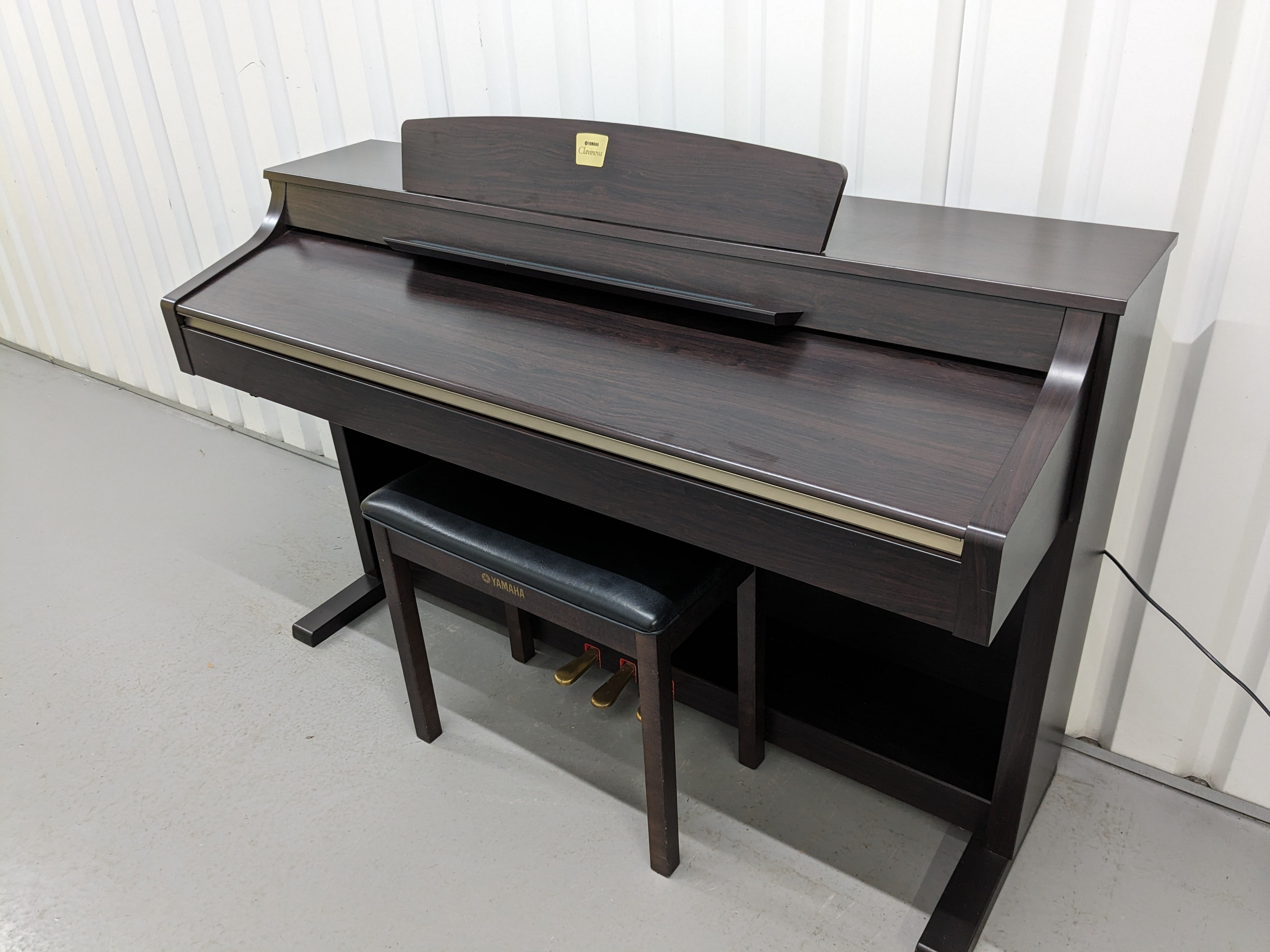 Yamaha Clavinova CLP-330 Digital Piano and stool in dark rosewood stoc – Sulinda Music