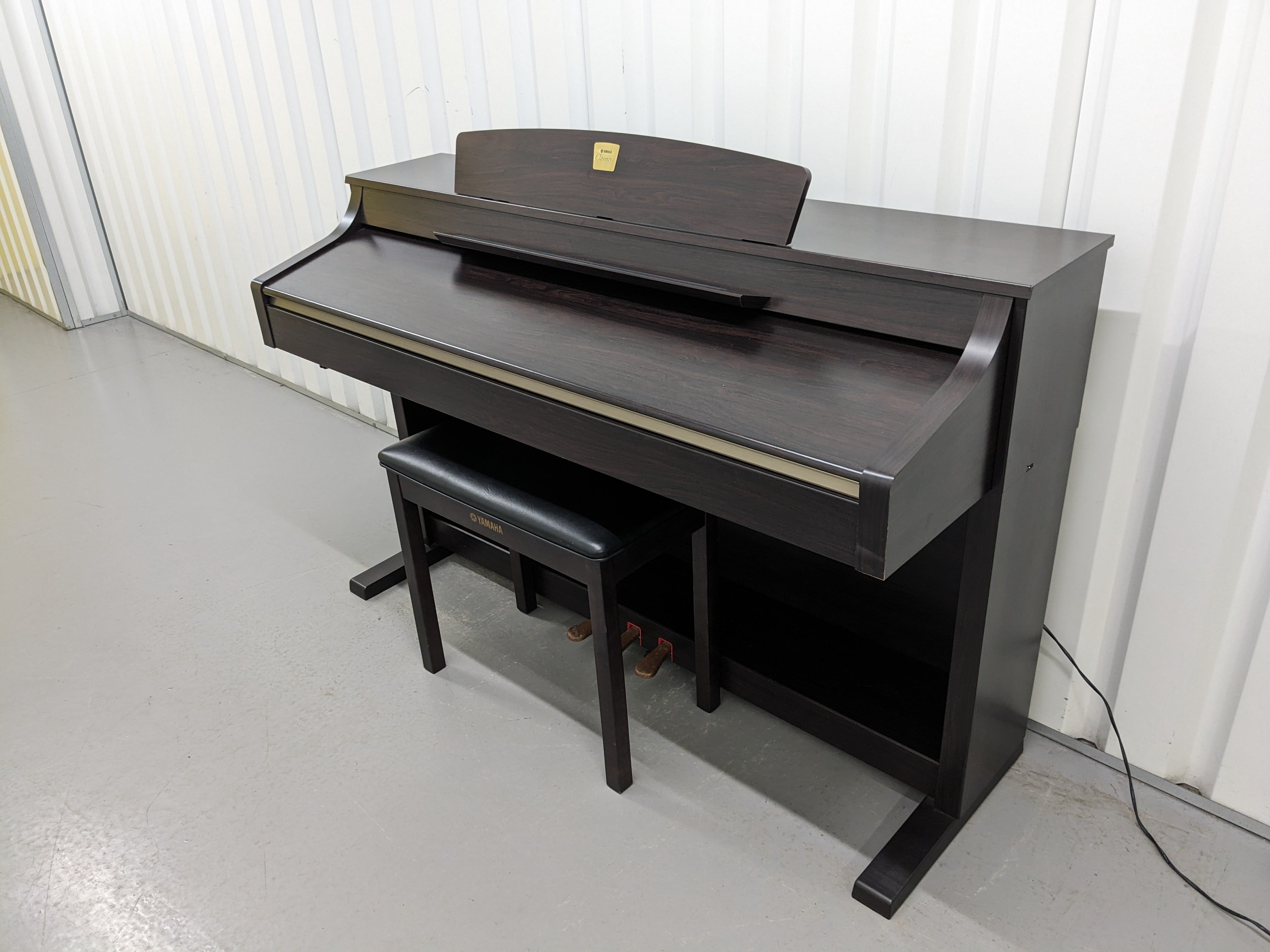 Yamaha Clavinova CLP-330 Digital Piano and stool in dark rosewood stoc – Sulinda Music
