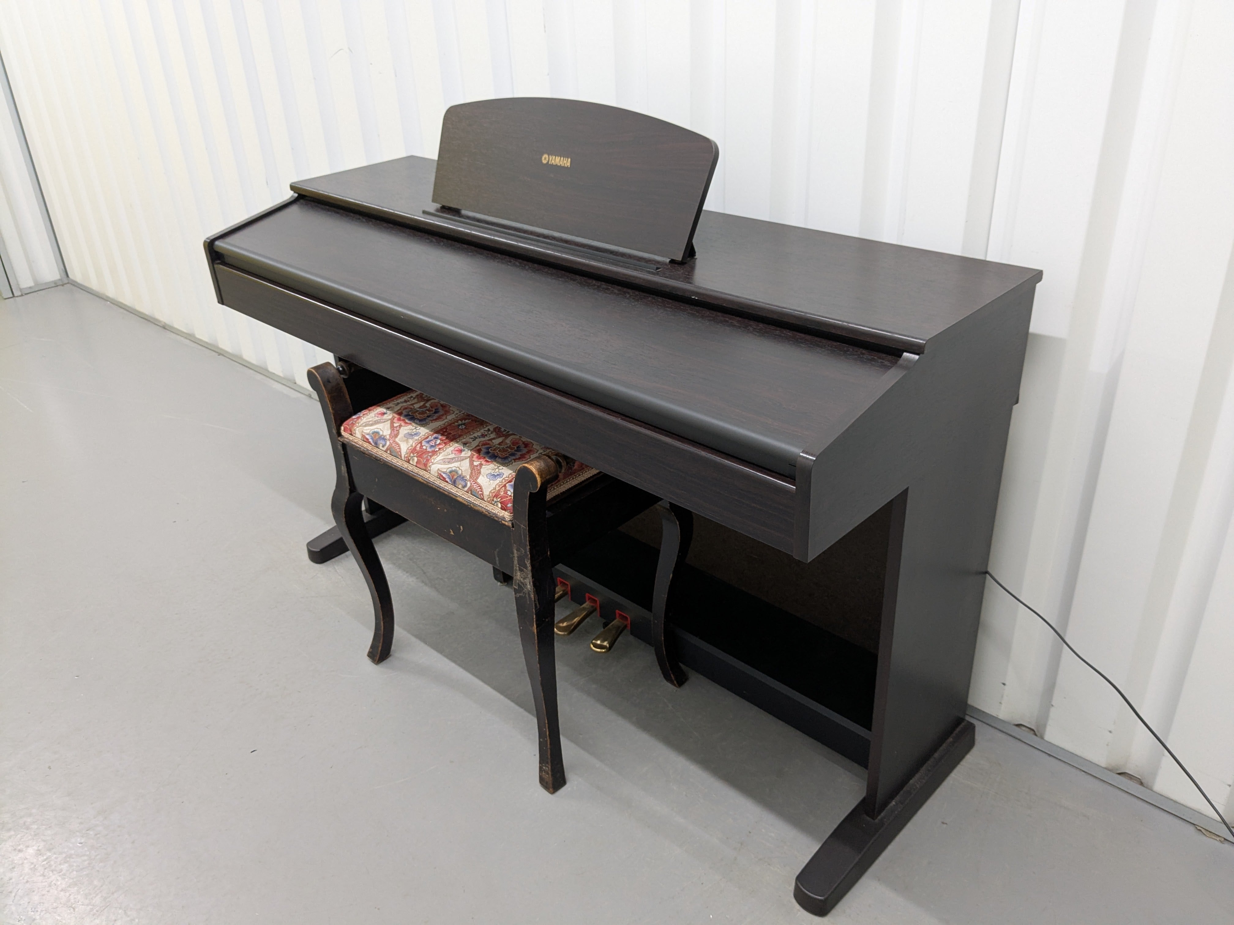 Yamaha Arius YDP-121 Digital Piano and stool in dark rosewood stock nr – Sulinda Music