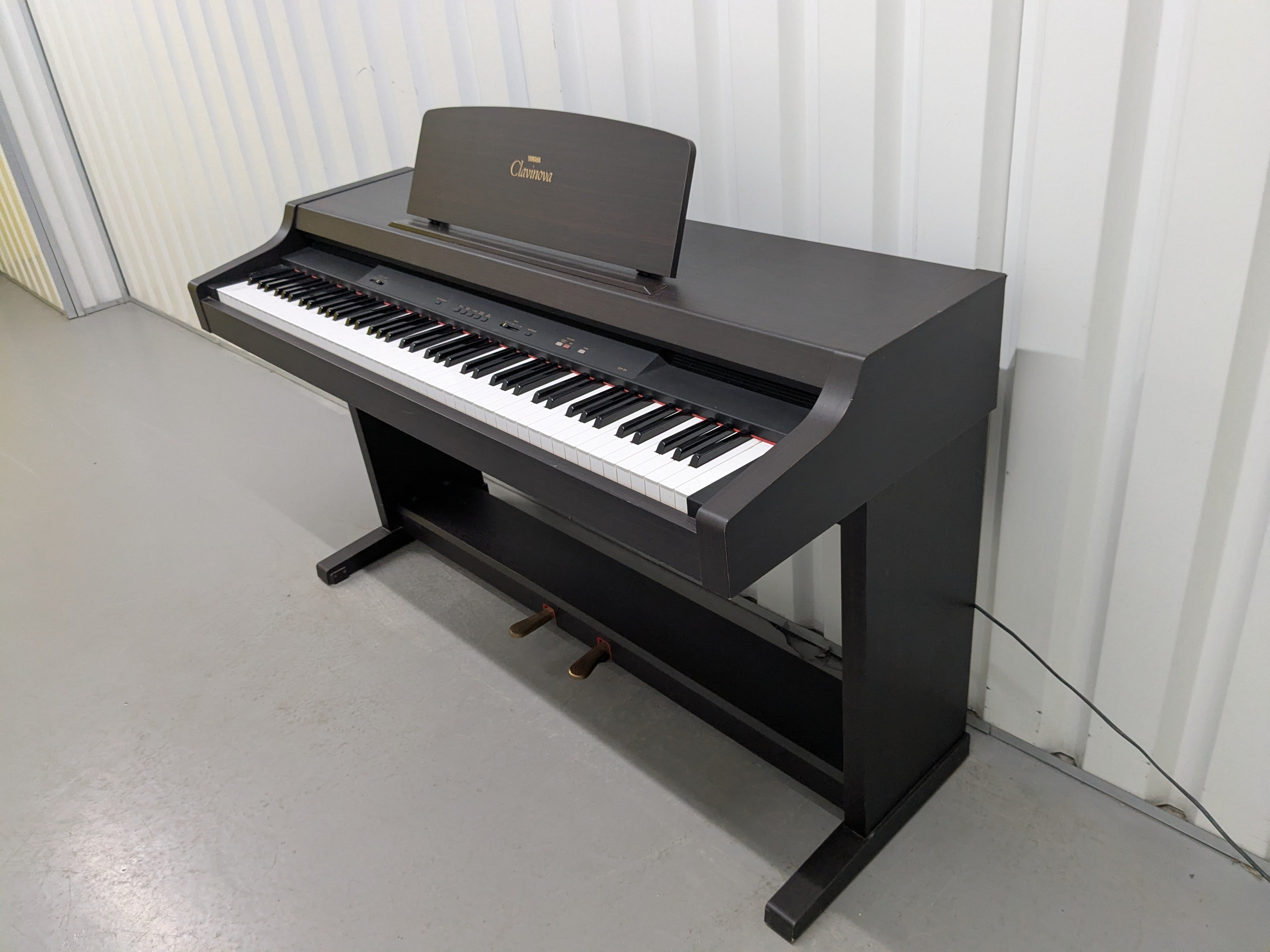 Yamaha Clavinova CLP-311 Digital Piano and stool in dark rosewood stoc – Sulinda Music