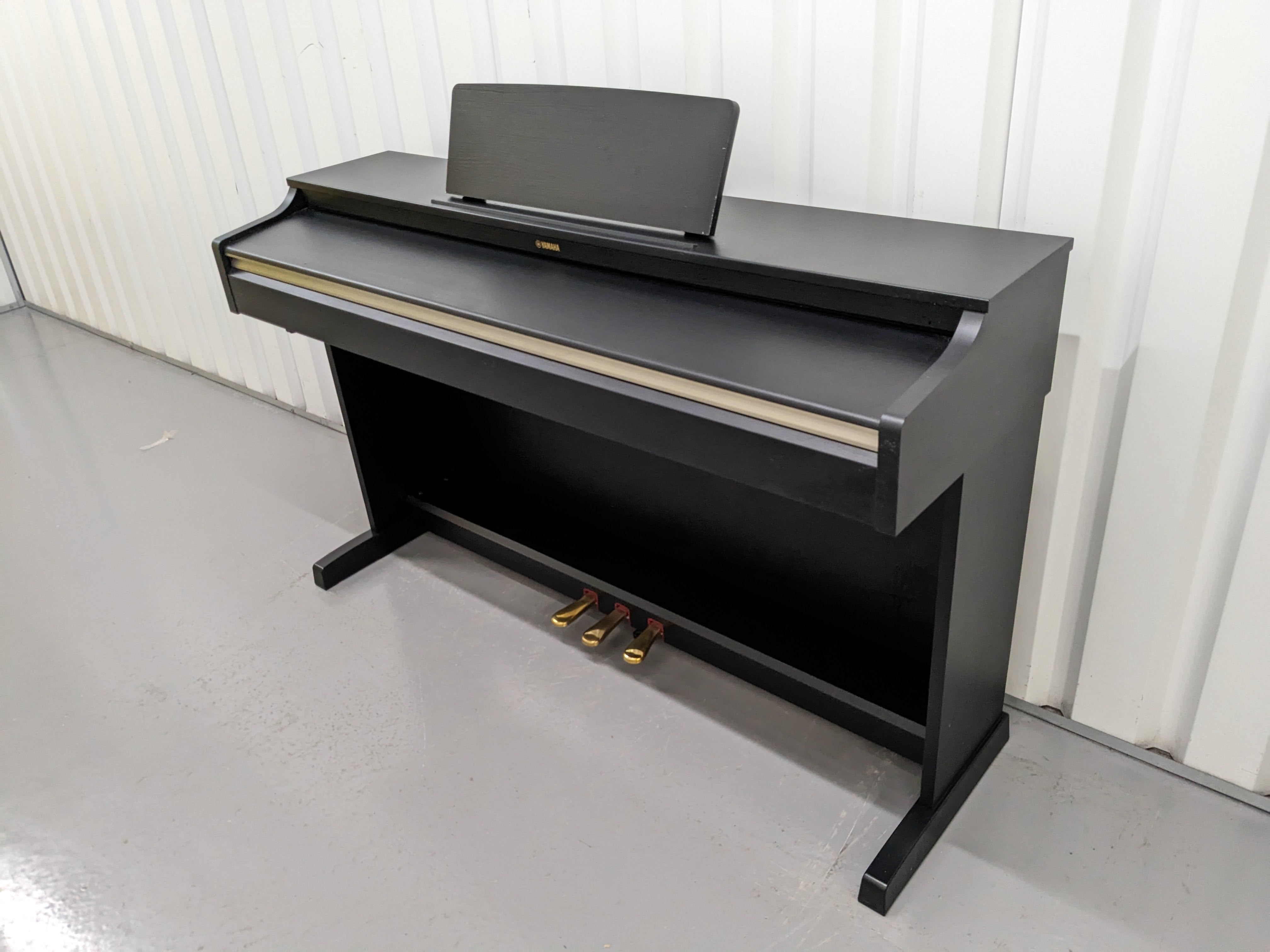 Yamaha Arius YDP-162 Digital Piano satin black clavinova keyboard stoc ...