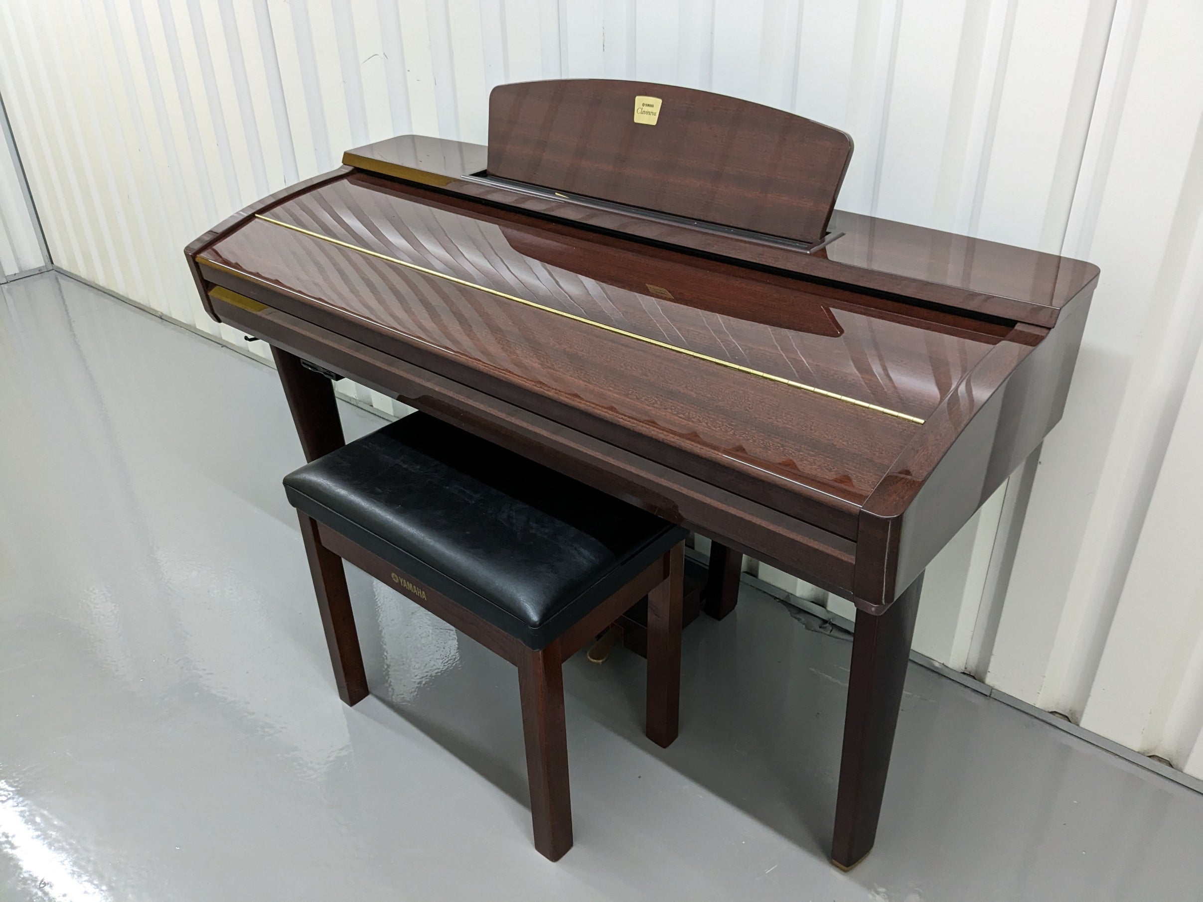 YAMAHA CLAVINOVA CVP-309PM DIGITAL PIANO + STOOL IN GLOSSY MAHOGANY st ...